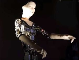 L’humanoïde Alter développe ses propres schémas de mouvement